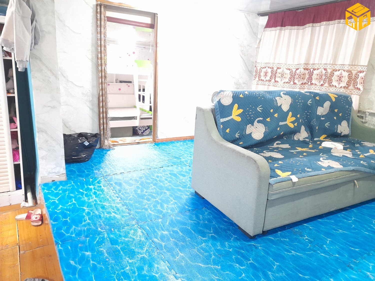 hashaa baishin zarna, хашаа байшин зарна