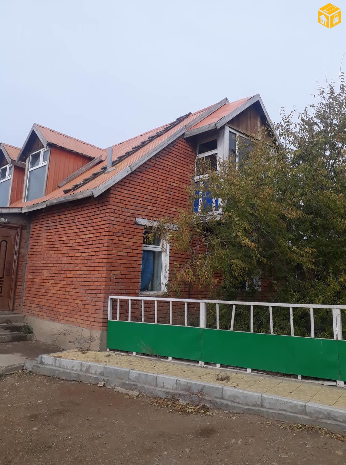 hashaa baishin zarna, хашаа байшин зарна