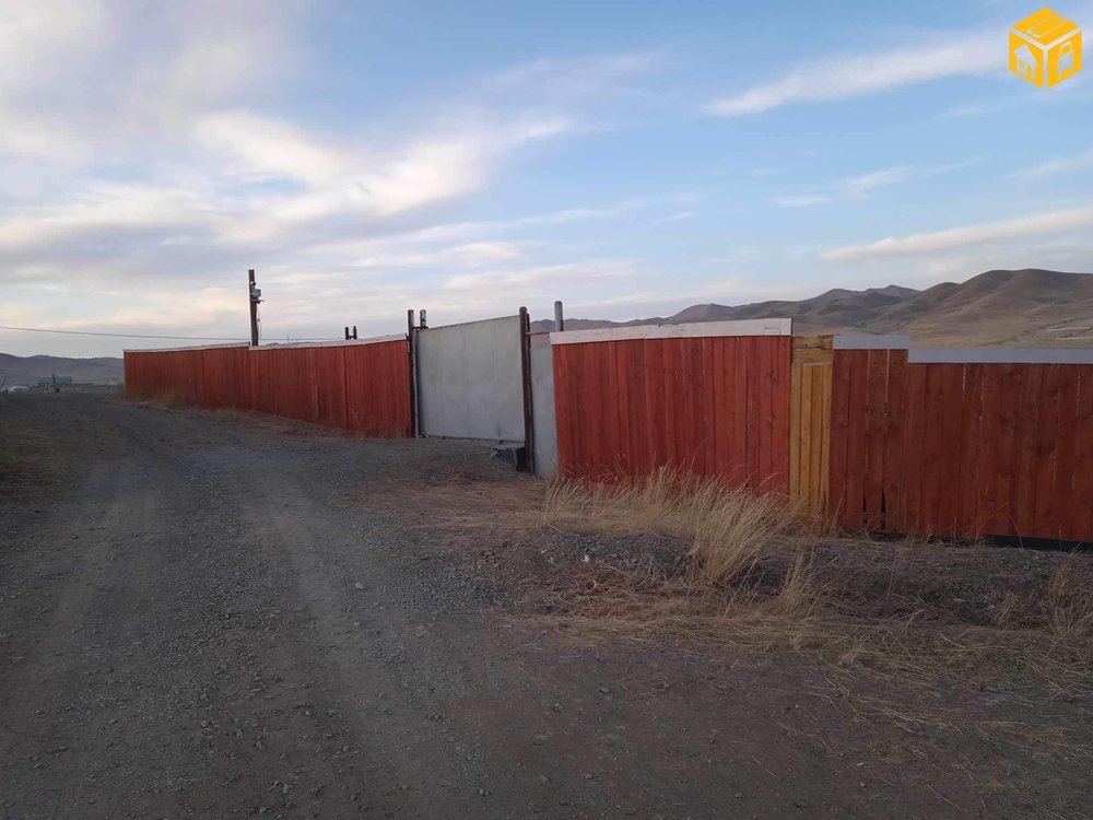 hashaa baishin zarna, хашаа байшин зарна