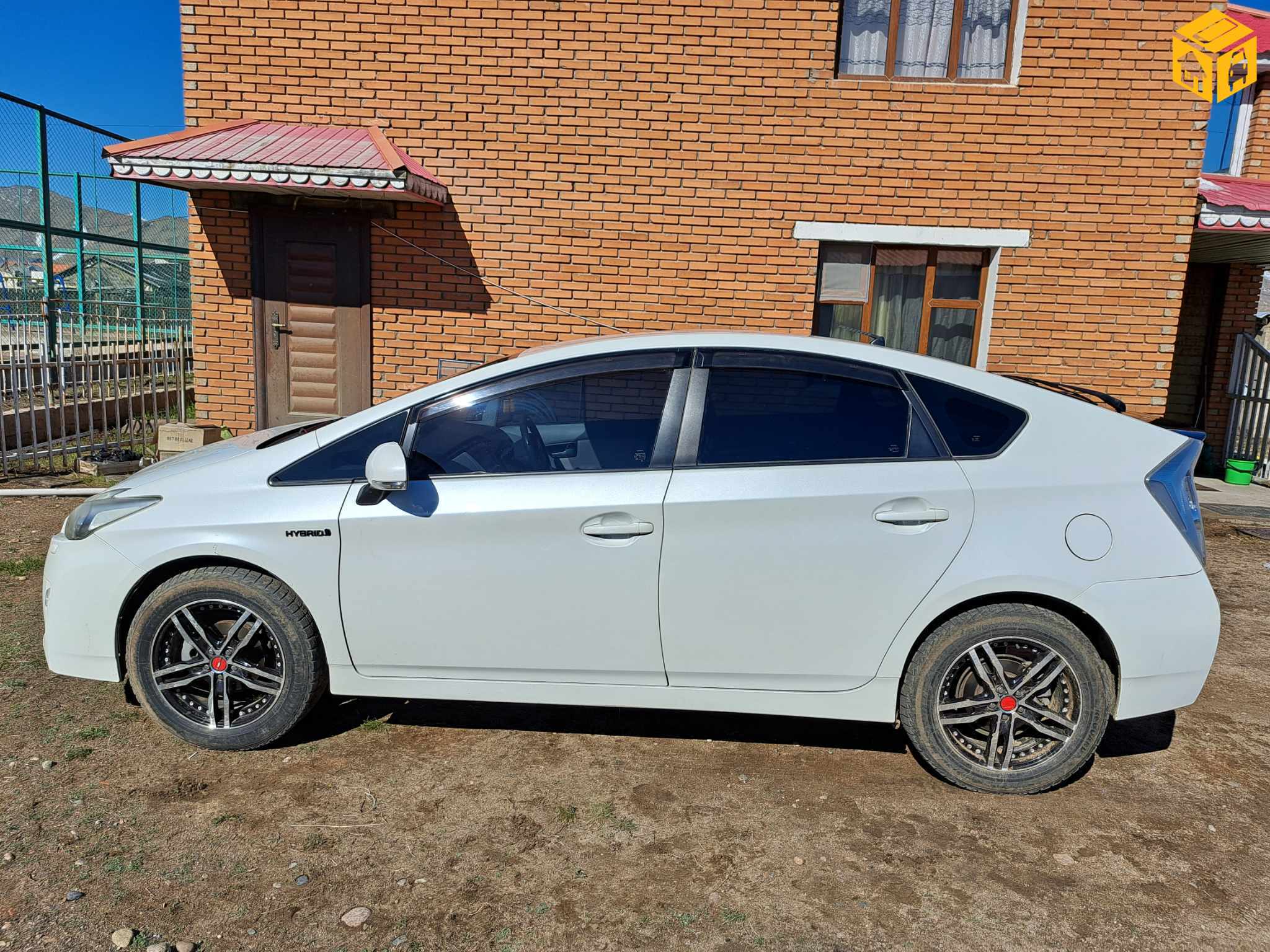 prius 30 zarna une, prius 30 зарна үнэ