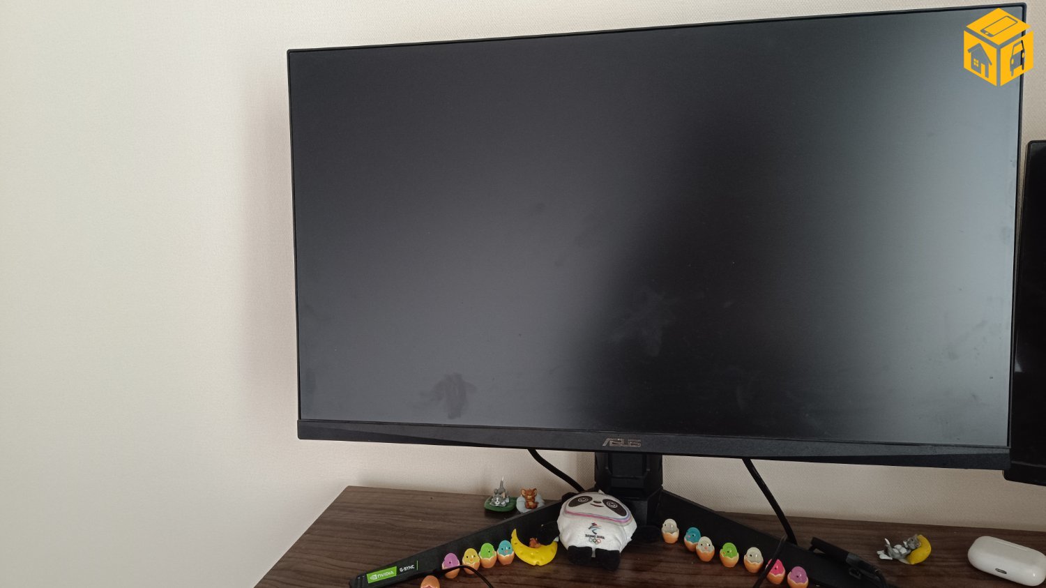 delgets zarna, дэлгэц зарна