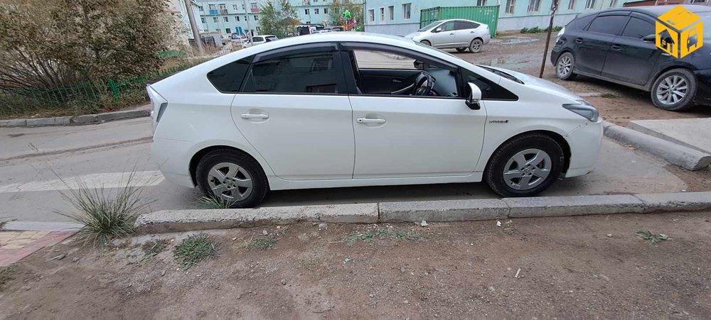 prius 30 zarna une, prius 30 зарна үнэ